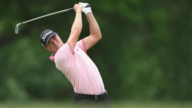 Charles Schwab Challenge: Scottie Scheffler chia sẻ ngôi đầu với 7 ...